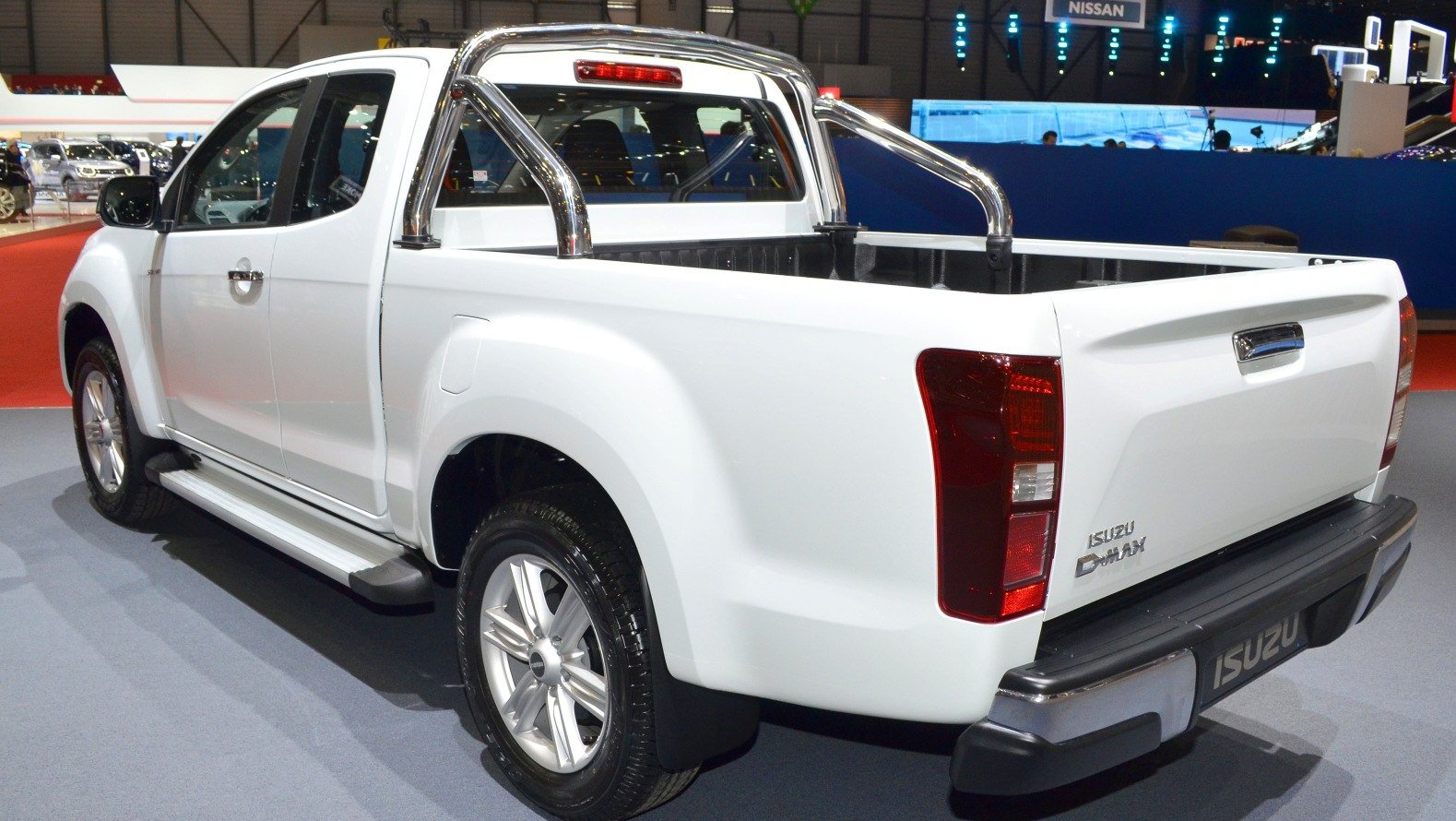 Isuzu D-Max technical specifications and fuel economy